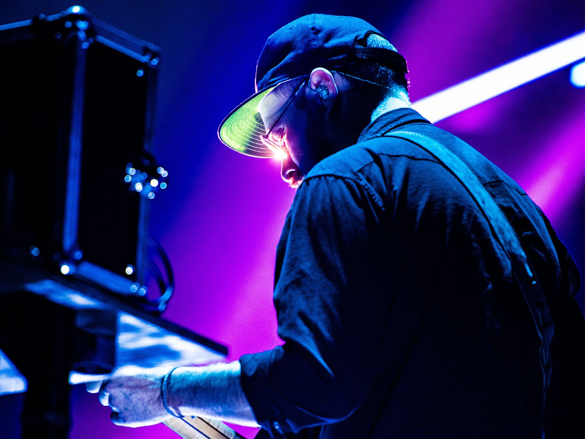 Andrew Fitzpatrick's "Belief Diagram" combines bliss with unease – Tone ...